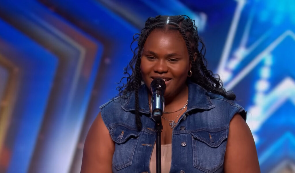 A GOLDEN VOICE! They Thought She Couldn’t Sing—Then Her Soul Voice ...